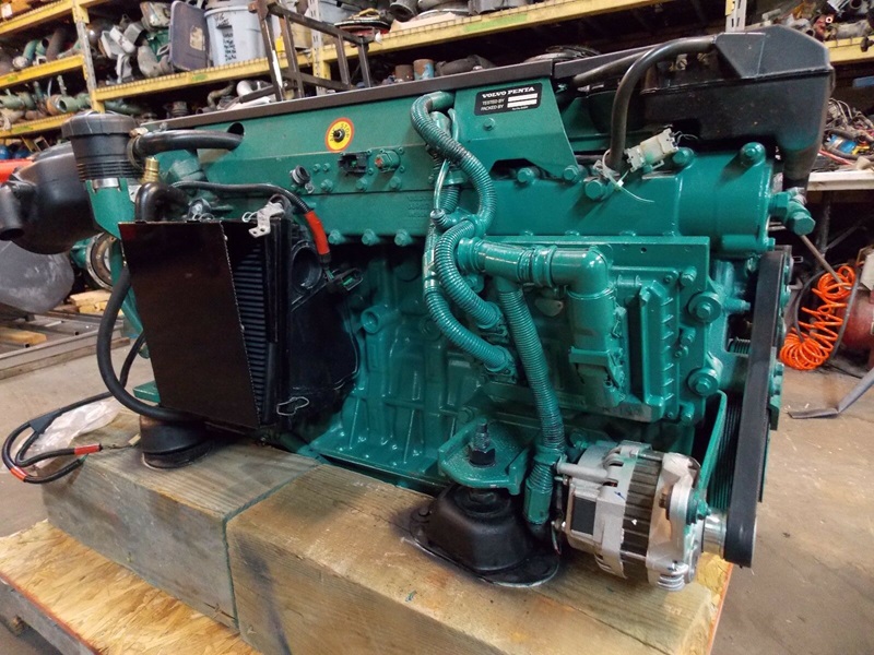 Volvo Penta D6 Marine Diesel engine and Transmission 370HP - Tamaro ...