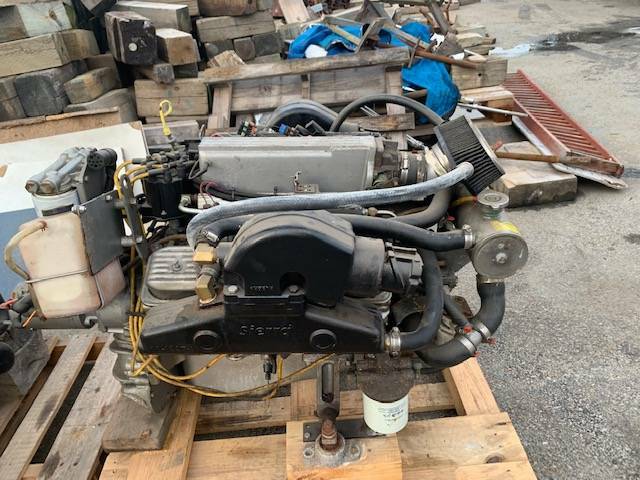 Marine Power 5.7L Marine Power 350 Marine Gas Engines. - Tamaro Engines ...