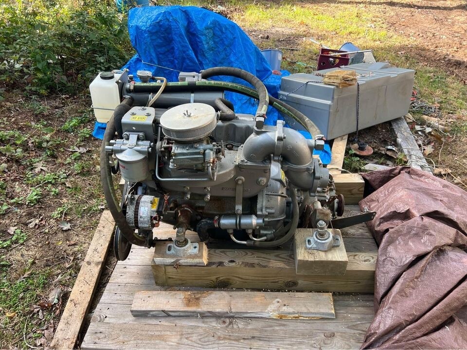 Marine Power 91815 Marine Gas Engine 4 cylinder marine engine - Tamaro ...
