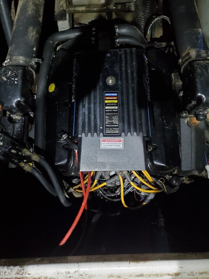 Mercruiser 454 7.4L Marine Gas Engine Low Hours - Tamaro Engines - www ...