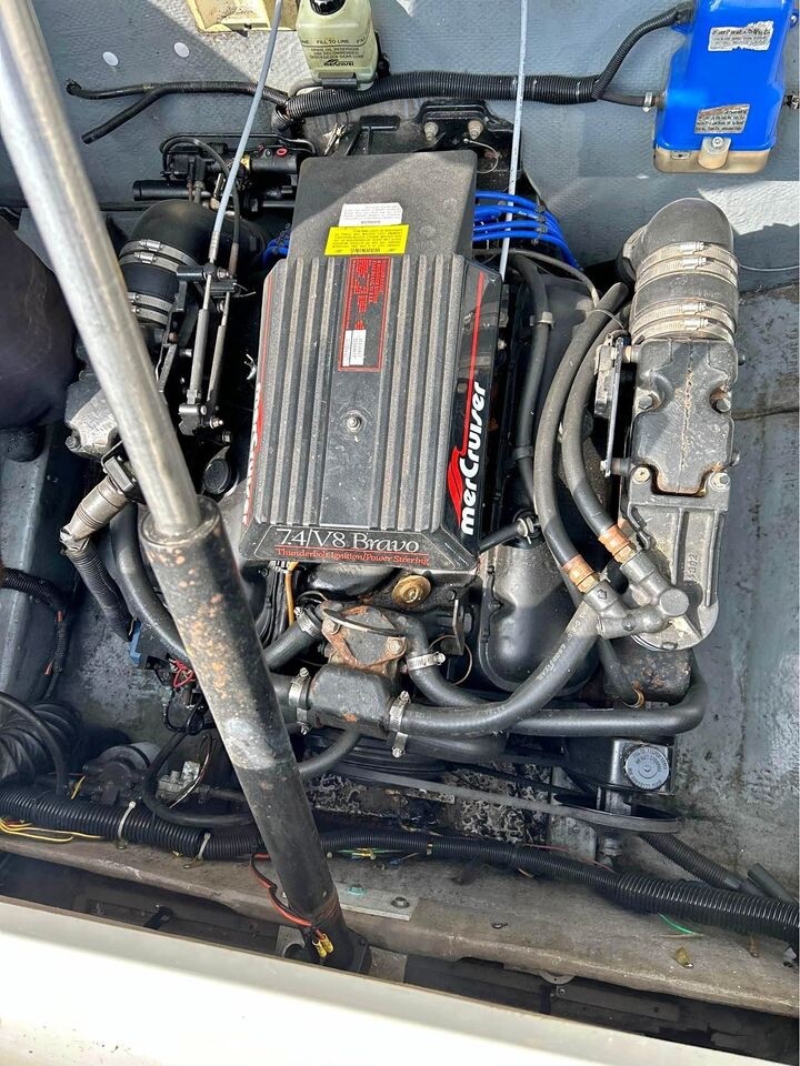 Mercruiser 454 7.4L Marine Gas Engine RUNS PERFECT - Tamaro Engines ...